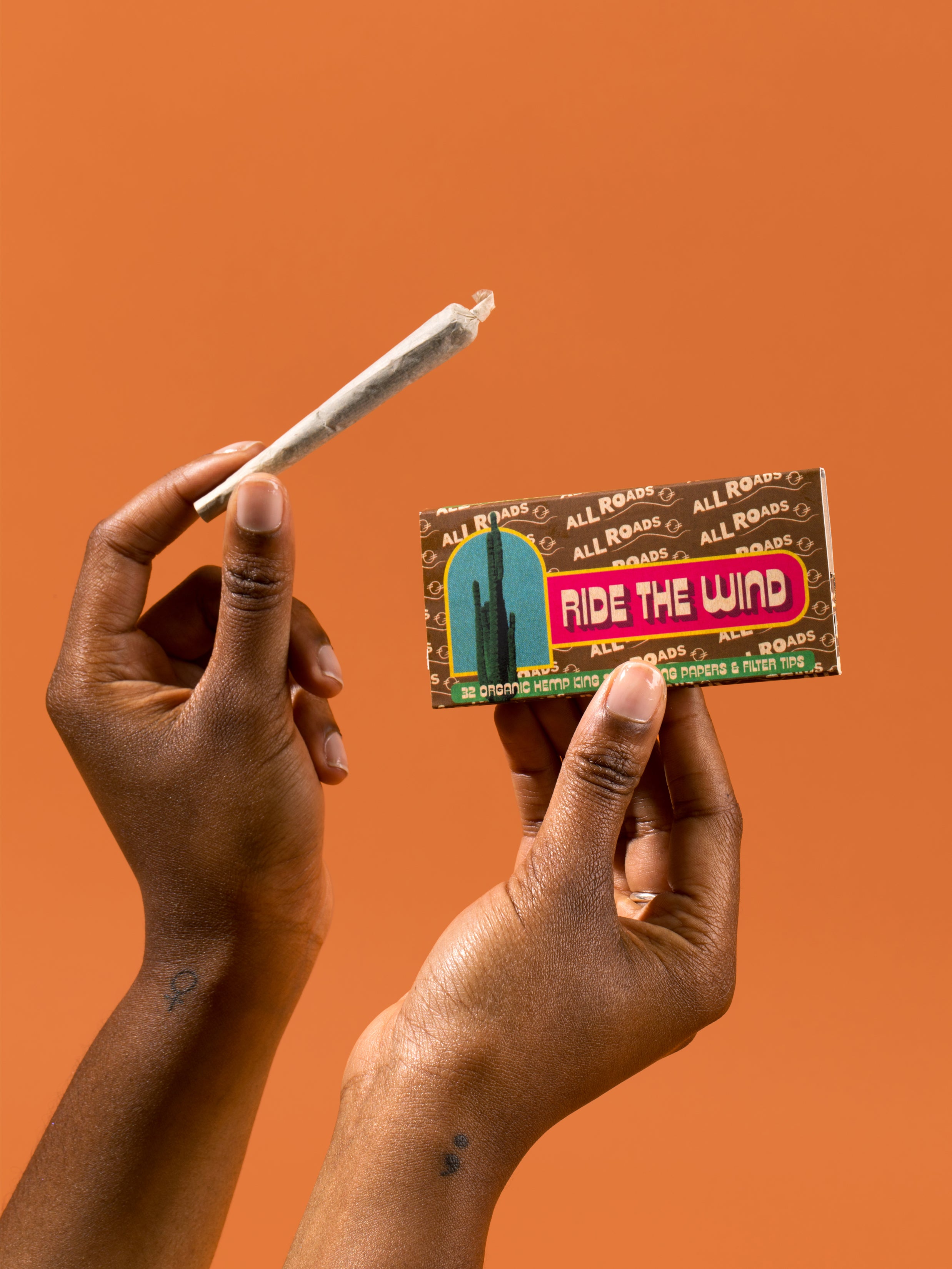Wholesale Desert Rolling Papers - All Roads
